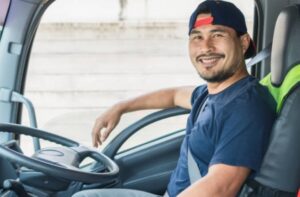 Profesi Supir Kian Digemari, Ini Syarat, Tugas, dan Gajinya - KitaLulus